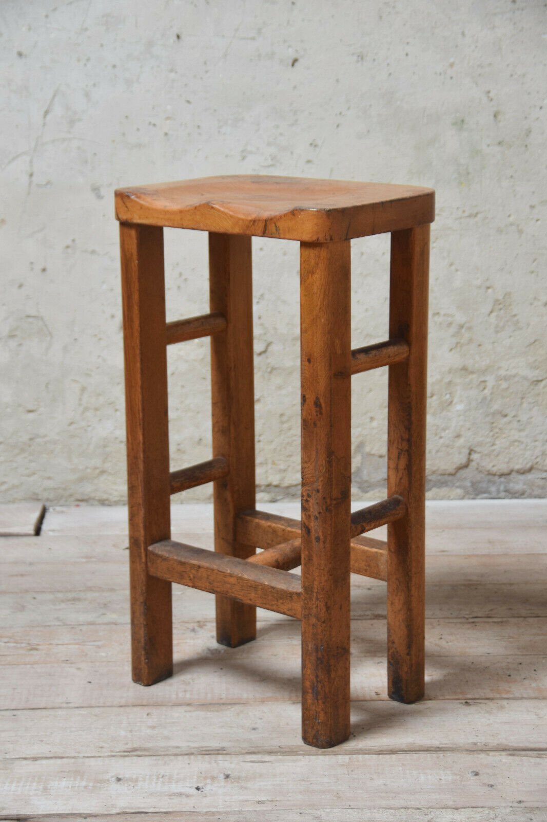 Antique Chunky Bar Stool – Stowaway London