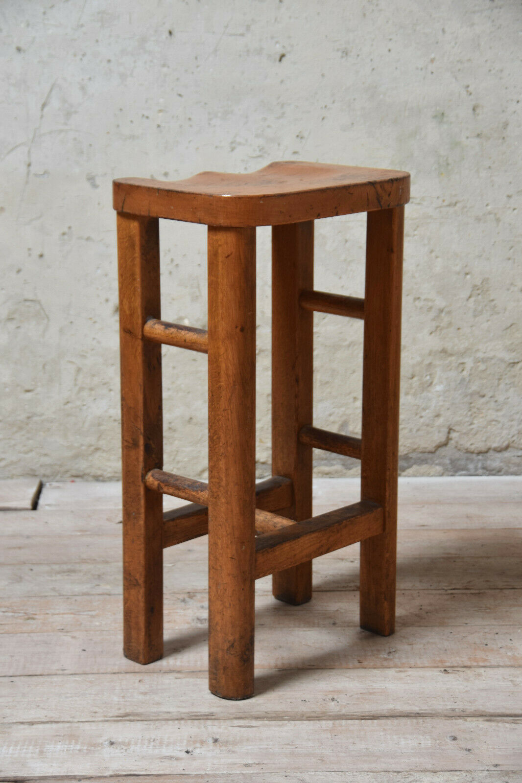 Antique Chunky Bar Stool – Stowaway London
