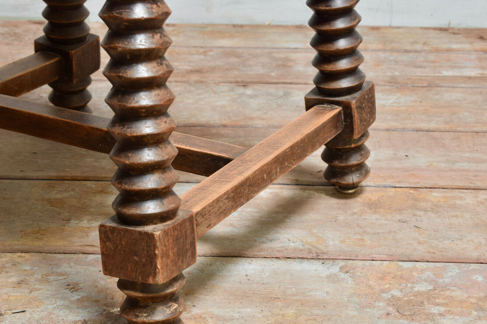 Antique Bobbin Turned Stool – Stowaway London
